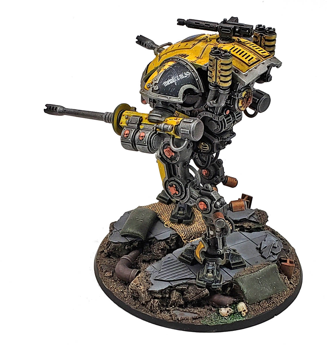 Citadel’s Armiger Helverin: A Brave Yellow Fellow – Jon Bius Scale Models
