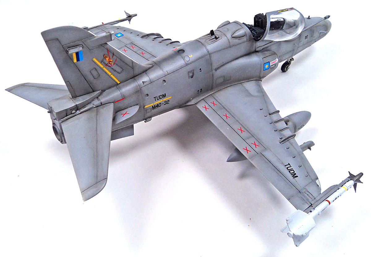 Hobbyboss’ 1/48 Hawk Mk. 200: Who Stole The Other Seat? – Jon Bius ...